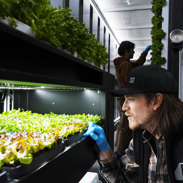 Start container farming - Freight Farms